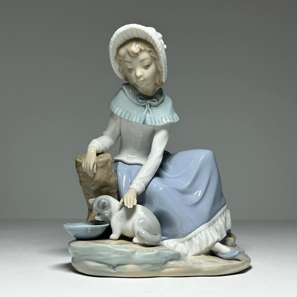 Nao Girl With Cat - Etsy