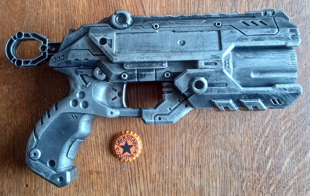 Reflex 6 Cyberpunk Post Apocalyptic Themed Revolver Blaster With Custom ...