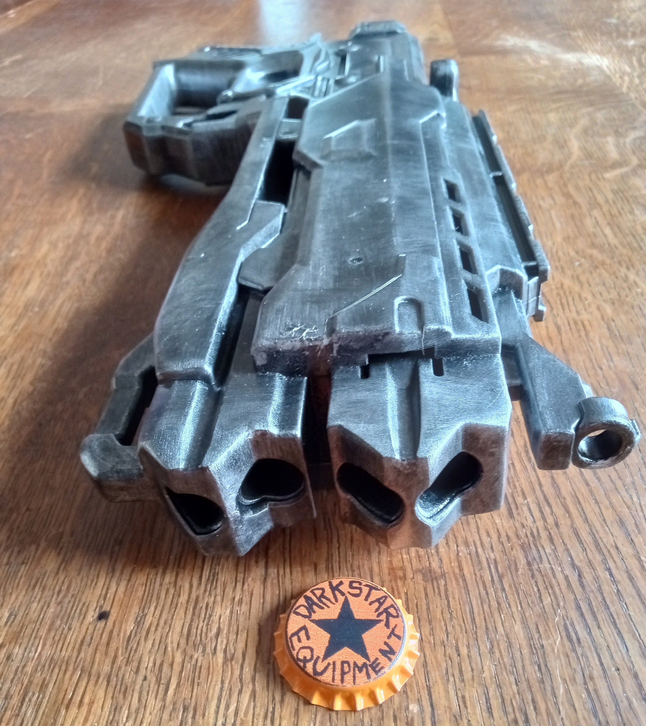 Dual Strike Cyberpunk/ Post Apocalyptic Themed Blaster Pistol Prop With ...