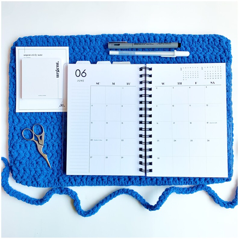 Planner Crochet Mat - Chunky Yarn - Flat Lay Mat - Book Mat - Etsy
