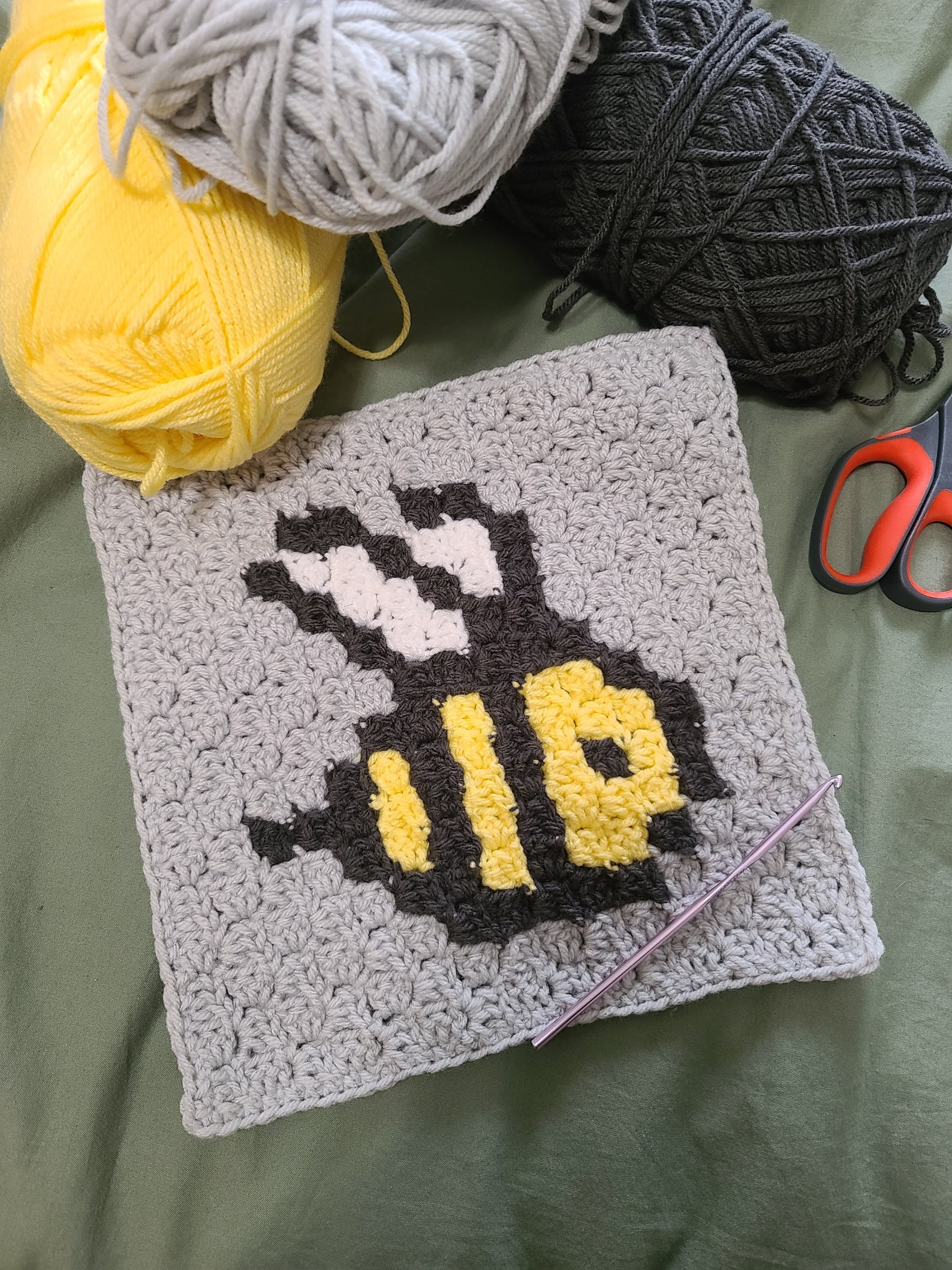 Crochet Bumblebee Motif, C2C Crochet Pattern, Beginner Crochet Pattern ...