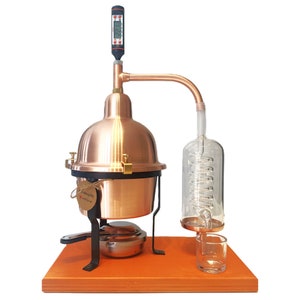 Essential Oil & Hydrosol Distiller in Copper With Glass Condensation ...