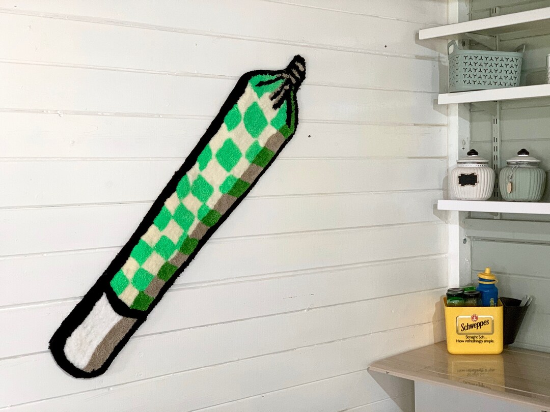 Custom Green and White Chequered Pattern Rug Joint / Blunt Tufted Rug ...