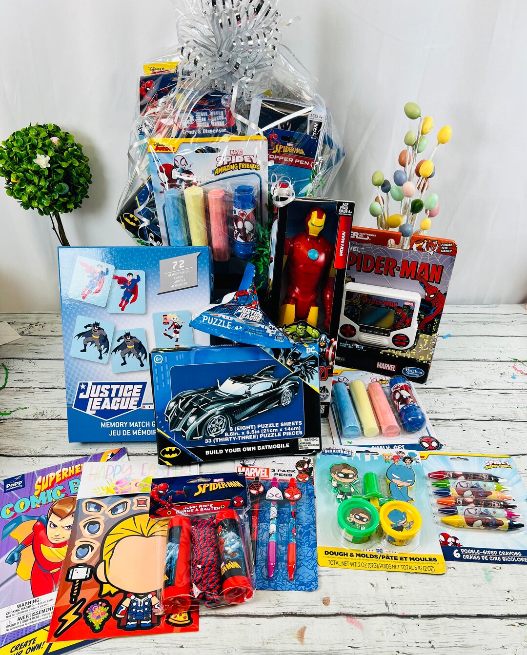 14 Piece Prefilled Superhero Themed Gift Basket Birthday Basket Get ...