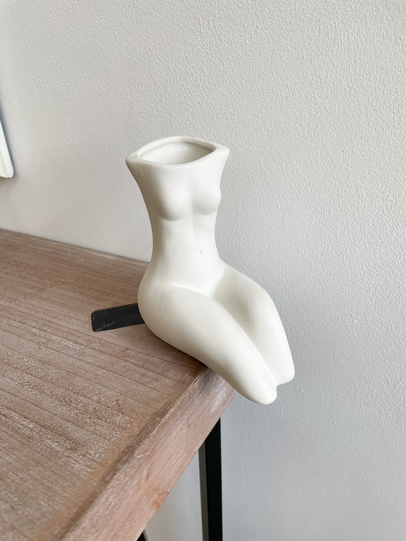 Human Body Vase in White Sitting Down Lady Vase in the UK - Etsy UK