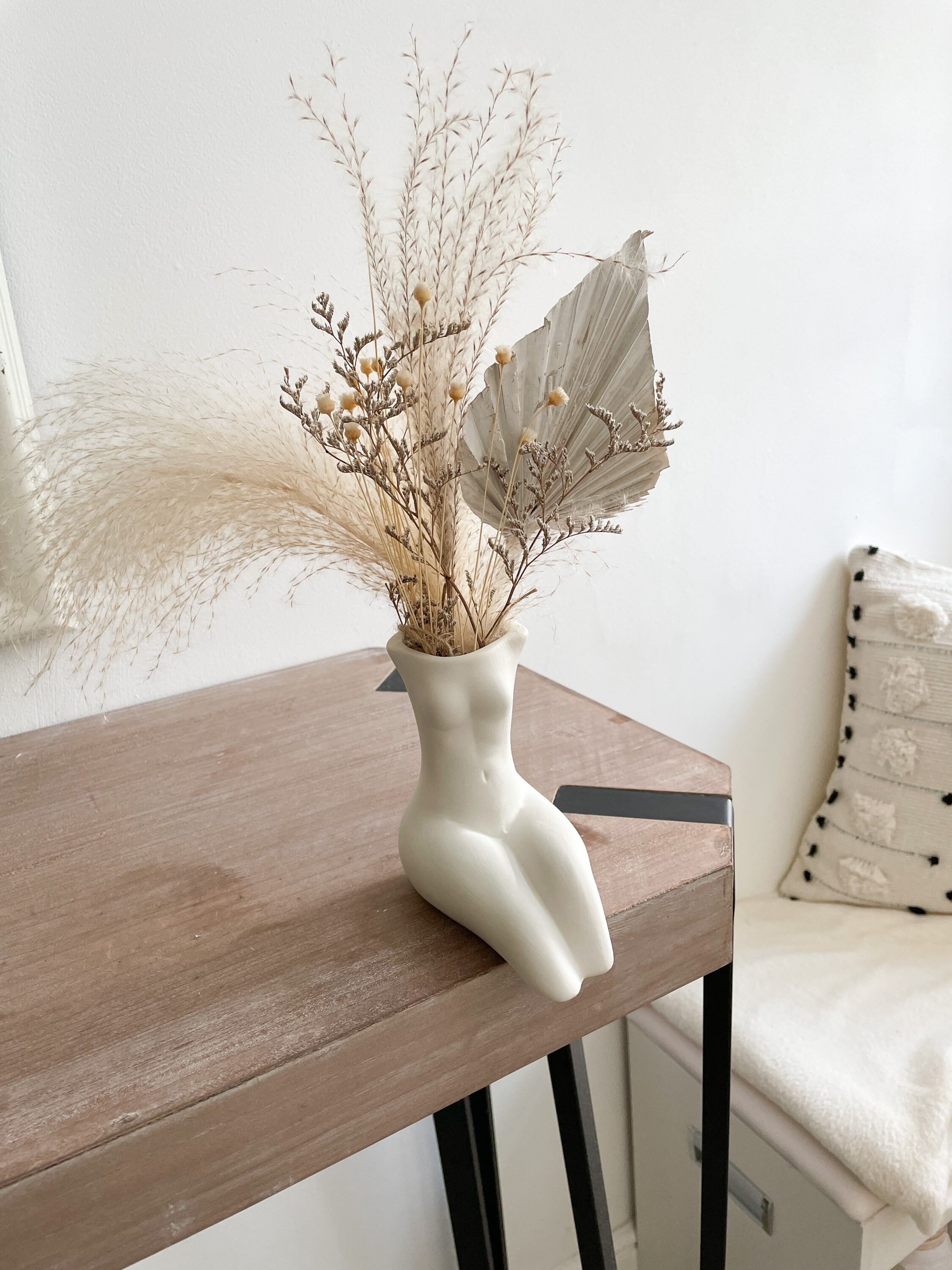 Human Body Vase in White Sitting Down Lady Vase in the UK - Etsy UK