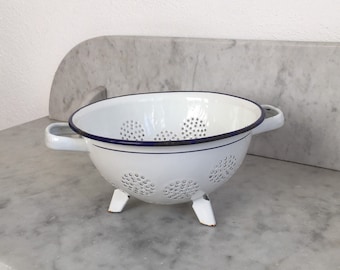 Enamel Colander, Footed Colander, Round Strainer, Farm Kitchen Decor ...