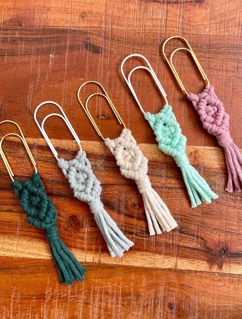 Macrame Bookmark // Macrame Paper Clip Bookmark // Macrame Paper Clip ...
