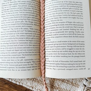 Macrame Bookmark // Bookmark // Boho Bookmark // Braided Bookmark ...