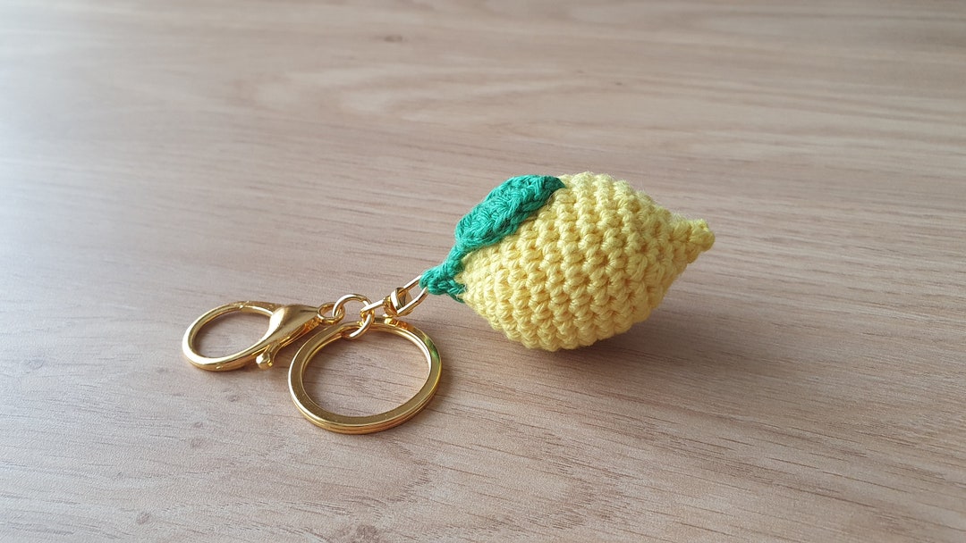 Crochet keychain, cute lemon keychain, crochet lemon amigurumi, gift ...