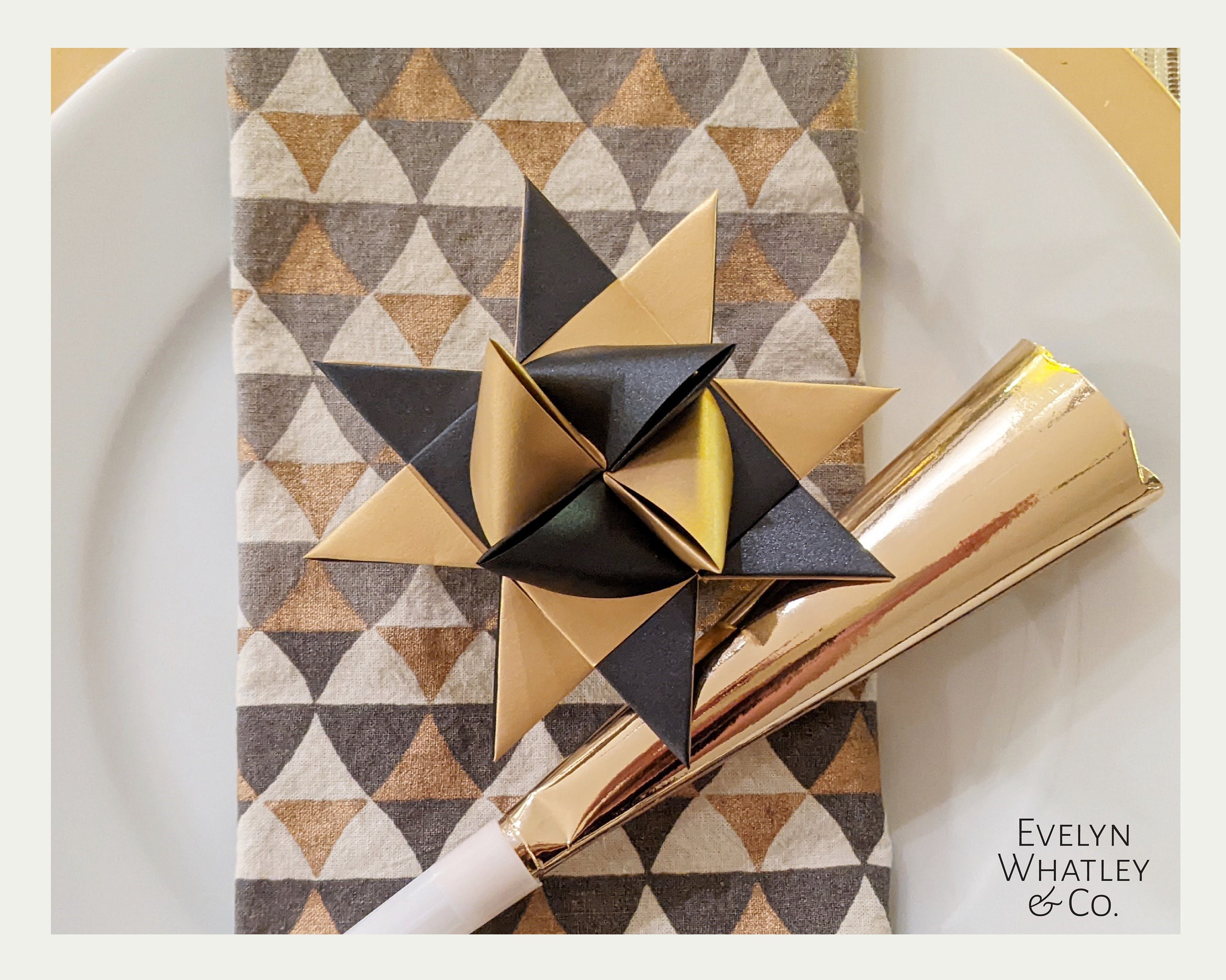 Graduation Stars | Danish Star Set of 5 - Black & Gold | Great for ...