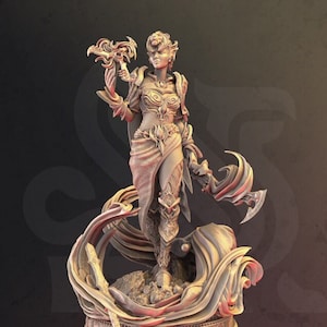 Female Elf Bladesinger, Warlock Hexblade | Miniature | 5 Sizes /scales ...