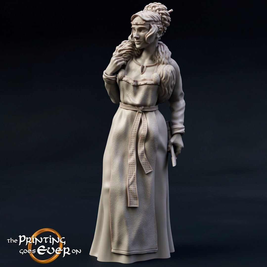 Eadwela - King's Niece Princess NPC | 28mm Scale|32mm Scale |54mm |75mm ...