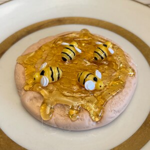 Bee Cookies, Honey Bee Cookies, Bee Sandwich Cookies, Fake Bake, Faux ...