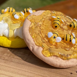 Bee Cookies, Honey Bee Cookies, Bee Sandwich Cookies, Fake Bake, Faux ...