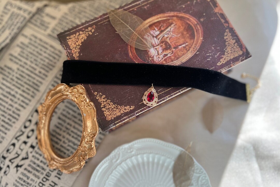 Vampire Red Stone Velvet Choker · Velvet Ribbon Necklace · Vitage ...