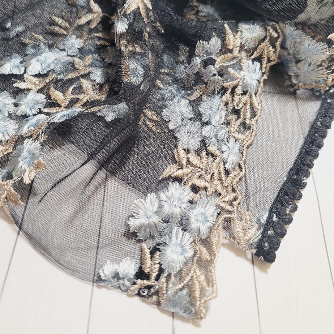 Infinity Chapel Veil, Black and Blue Floral Lace Veil, Lace Mantilla ...