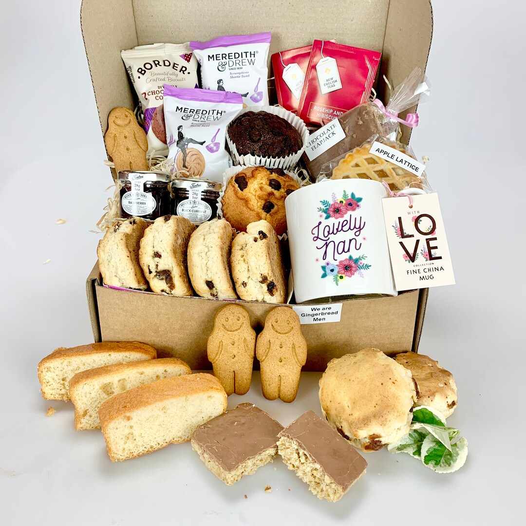 NAN - Deluxe Afternoon Tea, Tea Box for 2 - 4 Persons, Fabulous Treat ...