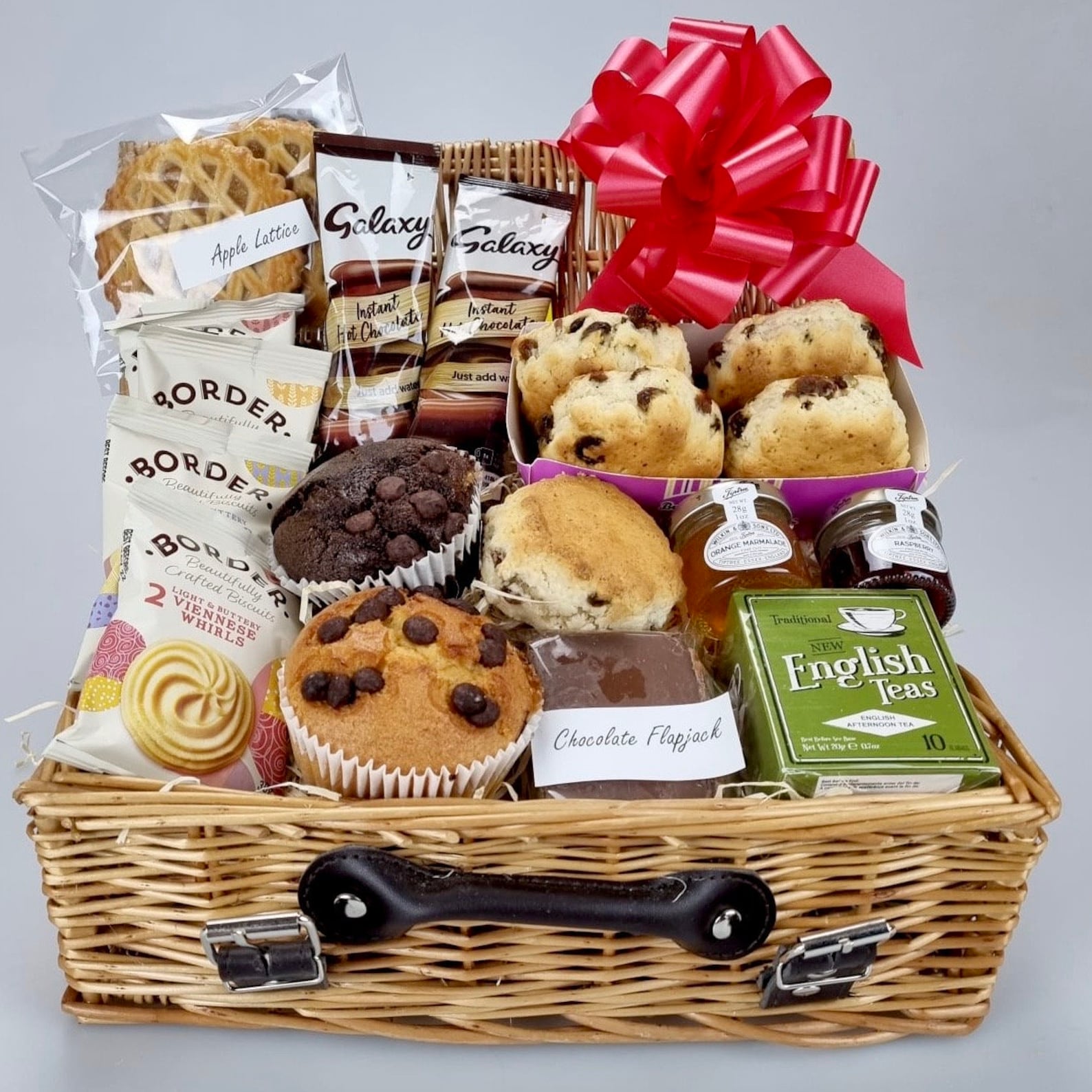 Luxury Afternoon Tea Hamper Gift – Wicker Basket, Scones & Pastries - Etsy