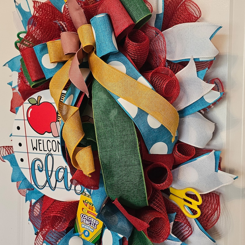 School Wreath - Etsy