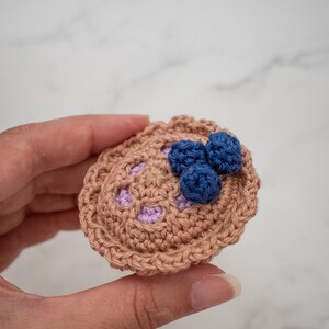 Mini Blueberry Pie Amigurumi Pattern. No Sewing Amigurumi. Blueberry ...