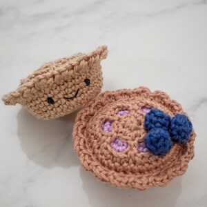 Mini Blueberry Pie Amigurumi Pattern. No Sewing Amigurumi. Blueberry ...