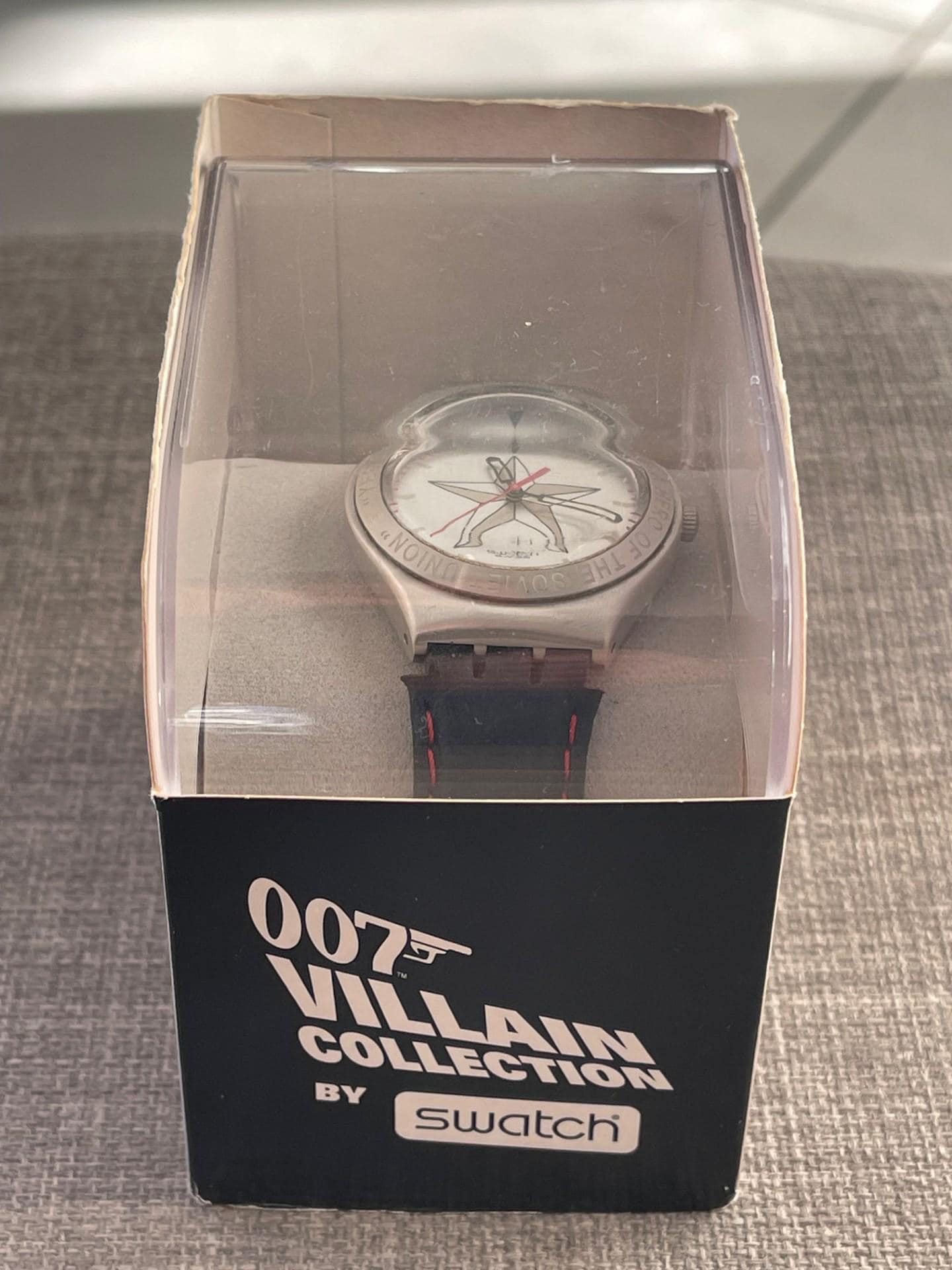 Swatch Watch YGS127 James Bond "villain" Collection "octopussy".(general Orlov). Irony Swatch ...