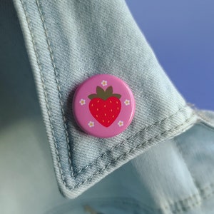 Berry Best Friends - Cute 1 Inch Strawberry Button Pin Duo - Gift for ...