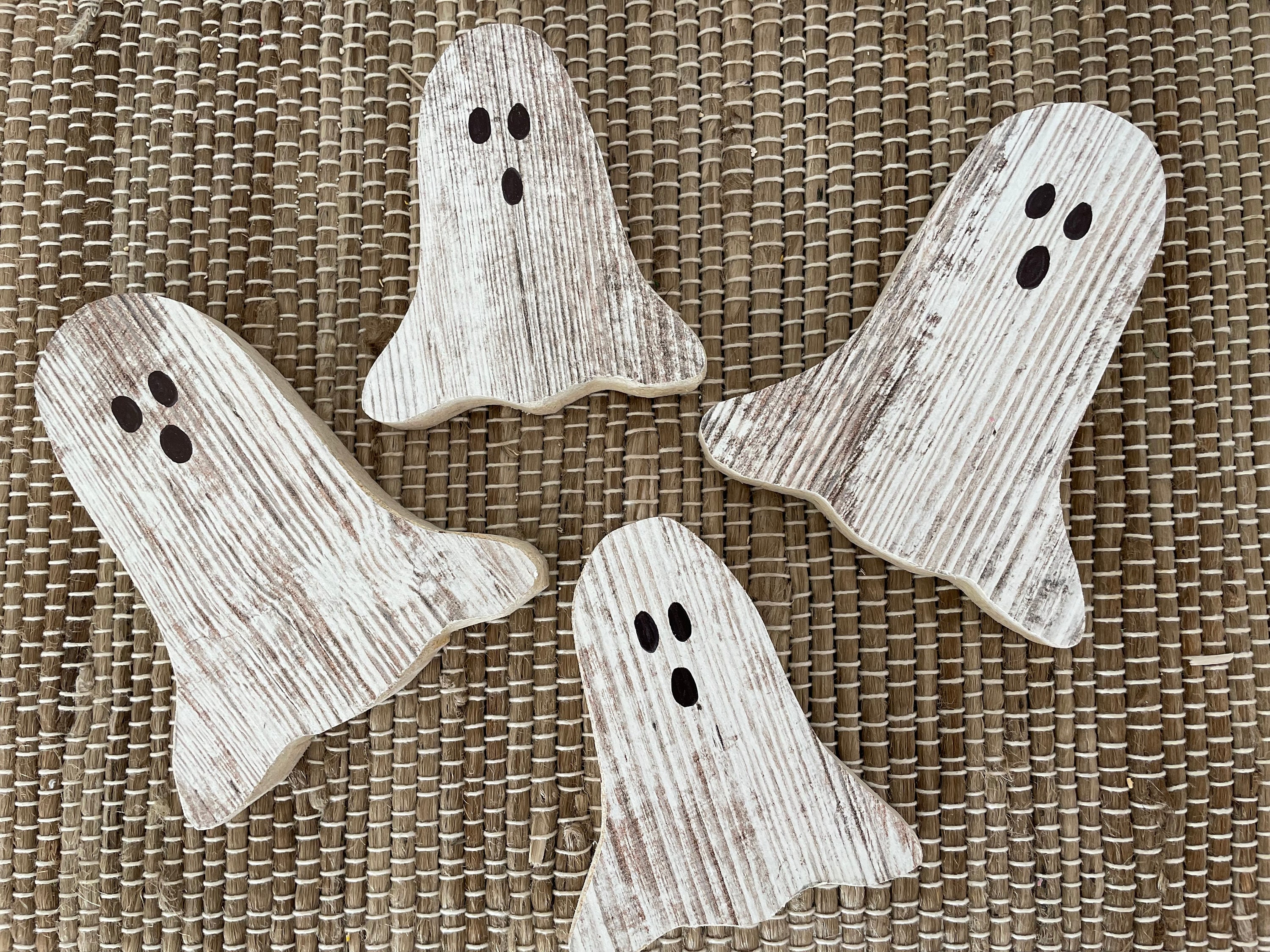 Wood Ghost Set Weathered Ghosts Halloween Decor Spooky - Etsy