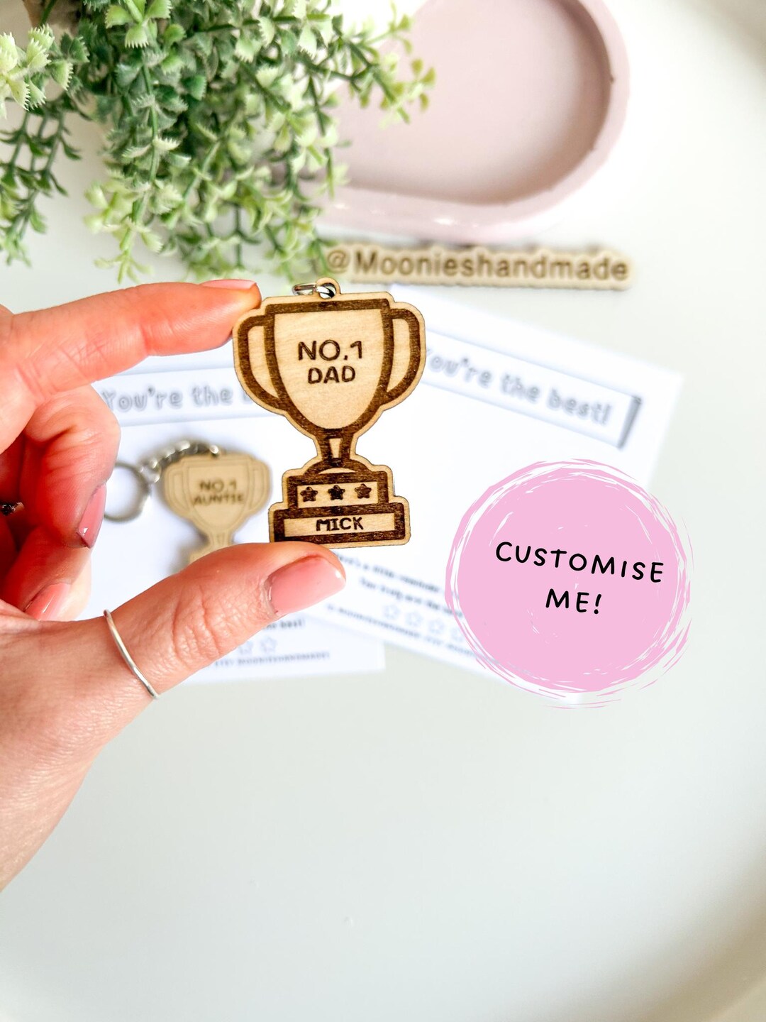 Custom Trophy Keychain, No 1 Dad Gift, No 1 Mum Gift, Small Gift for ...