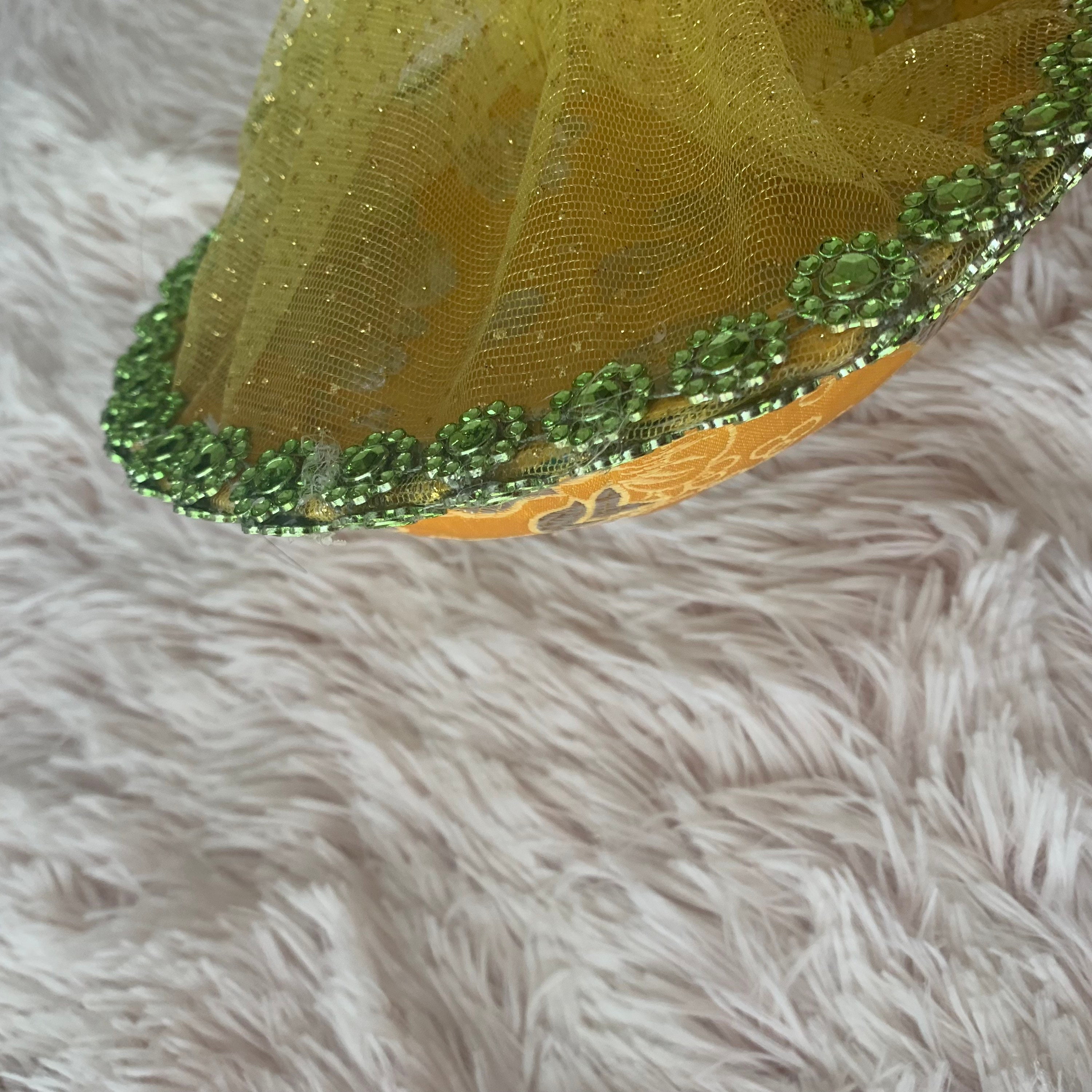 Maiyon Fruits/mithai Basket, Nikkah Fruits/mithai Basket, Mehndi Fruits ...