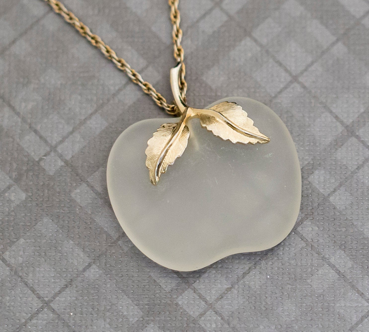 Vintage Boho Glass Apple Pendant Necklace 29 Inches by Avon G11 - Etsy