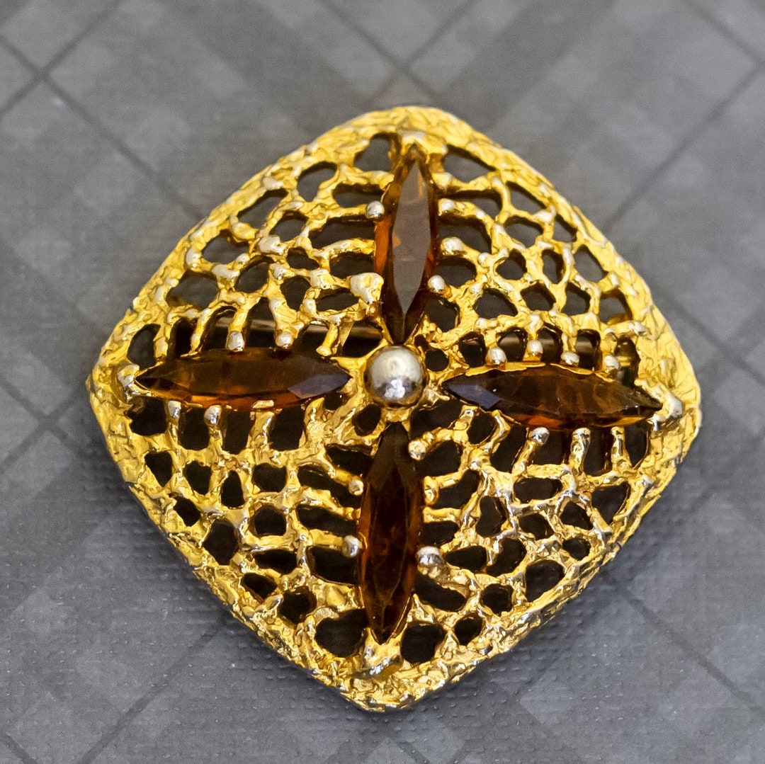 Vintage Medieval Diamond Shape Red Faux Gems Gold Tone Brooch by SHP ...
