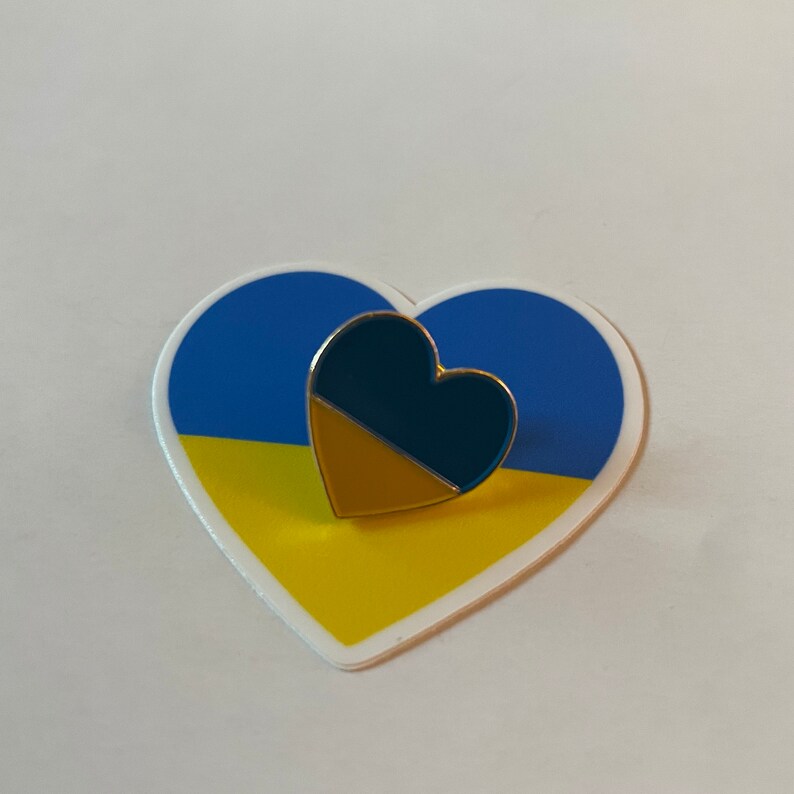 Stand with Ukraine Heart Soft Enamel Lapel Pin : r/ArtForUkraine