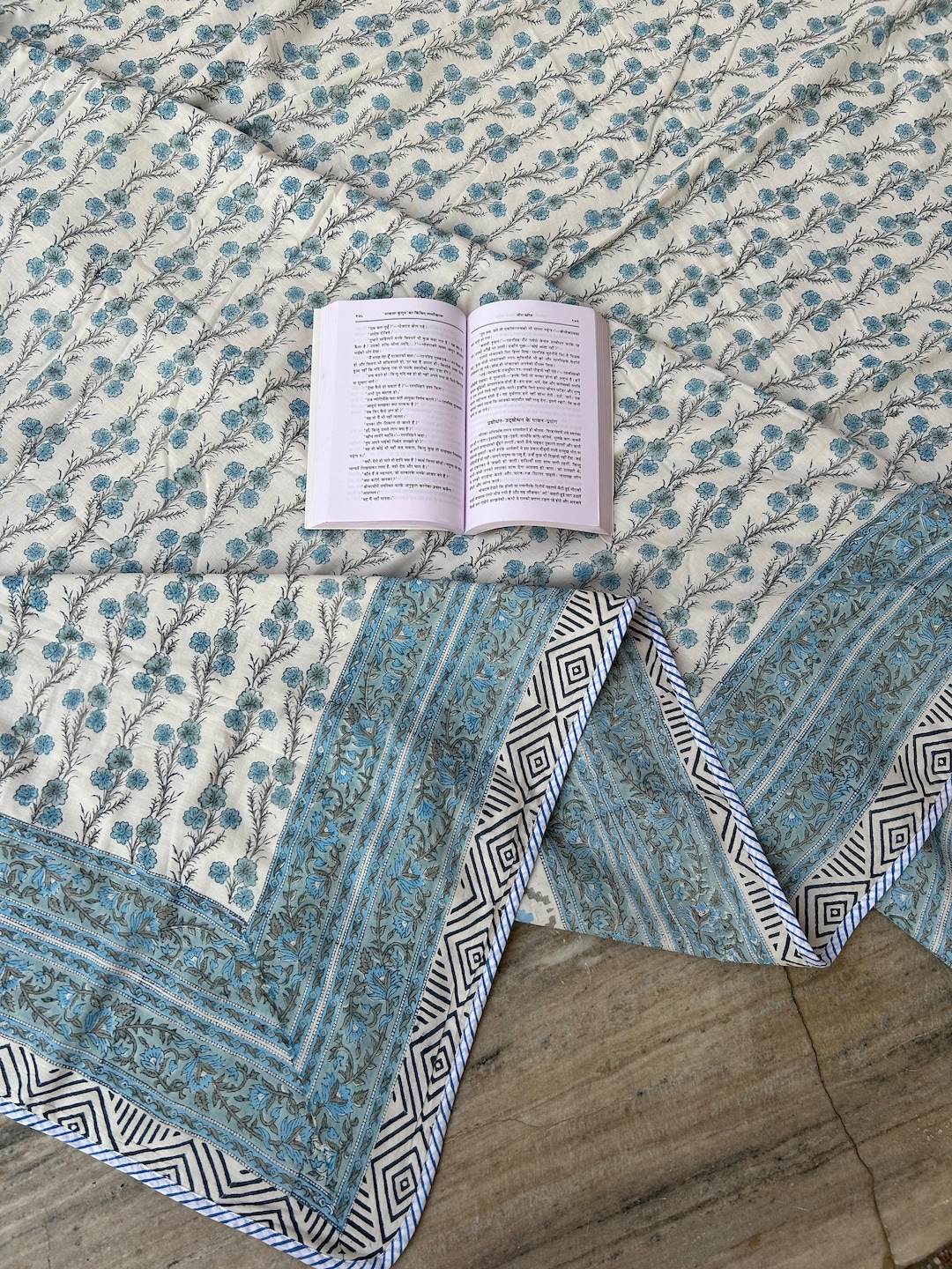 Bohemian Blue Floral Cotton Dohar Quilt: Reversible King Size Bedspread ...
