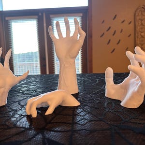 Scary Reaching Hands – Zombie Horror Hands – Creepy Halloween Decor ...