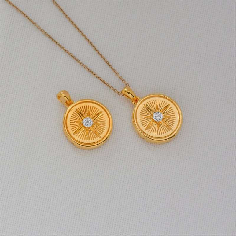Compass Locket - Etsy