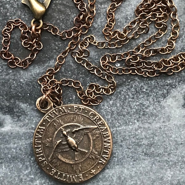 Holy Trinity Necklace - Etsy