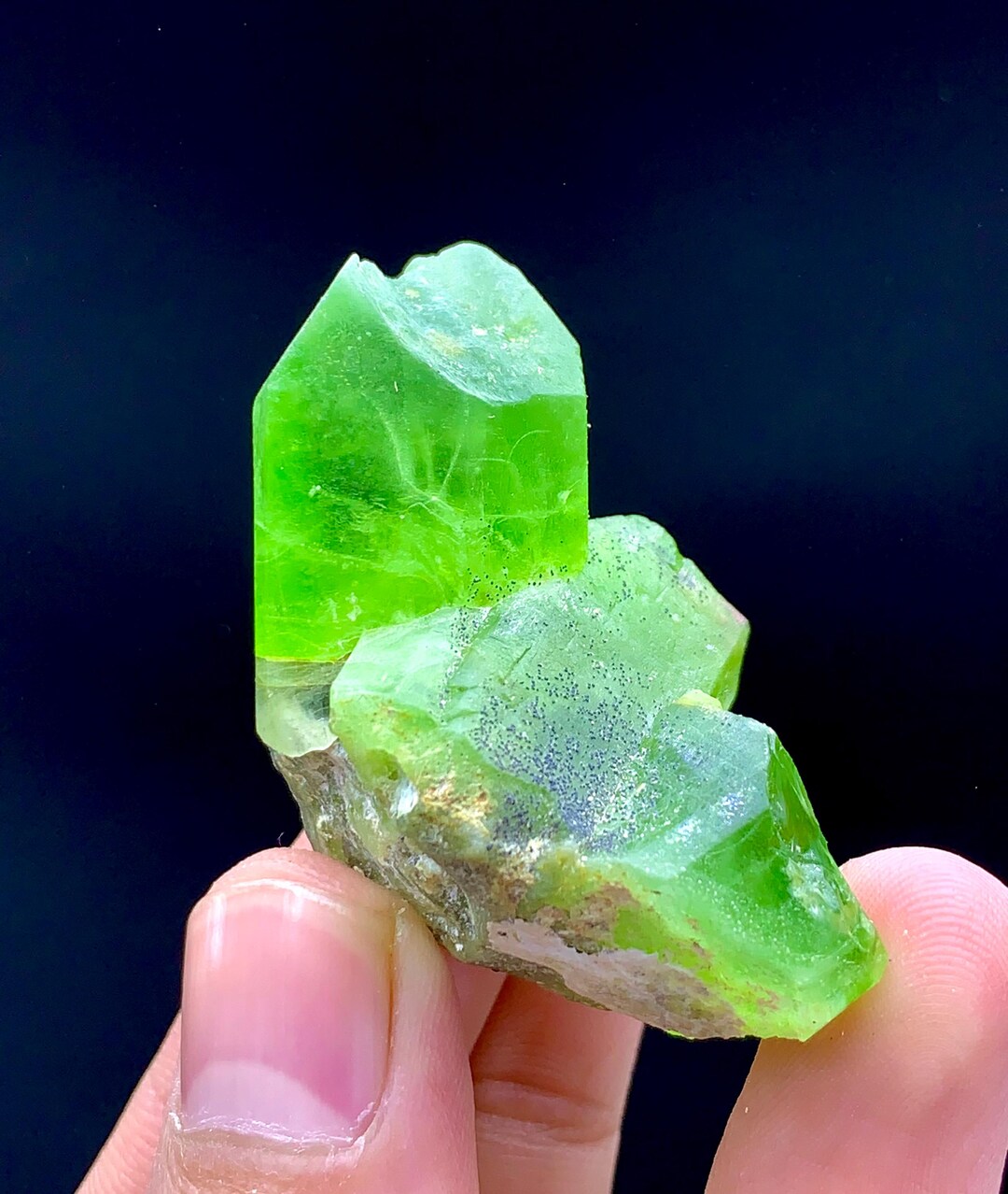 Peridot Crystal, Presenting Pure Vivid Green Natural Peridot Cluster ...