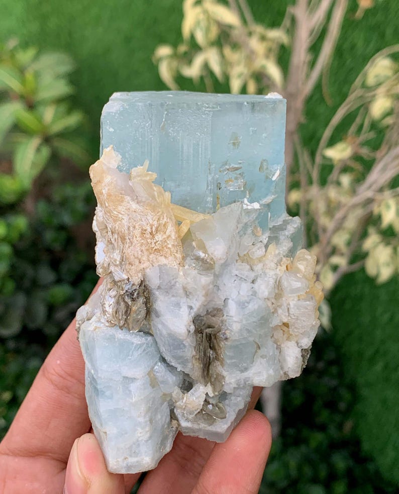 Terminated Aquamarine Crystals With Albite Spray From Nagar Valley ...