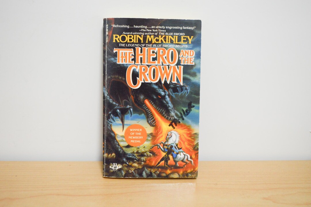 The Hero and the Crown Robin Mckinley 1984 Softcover | Vintage YA ...
