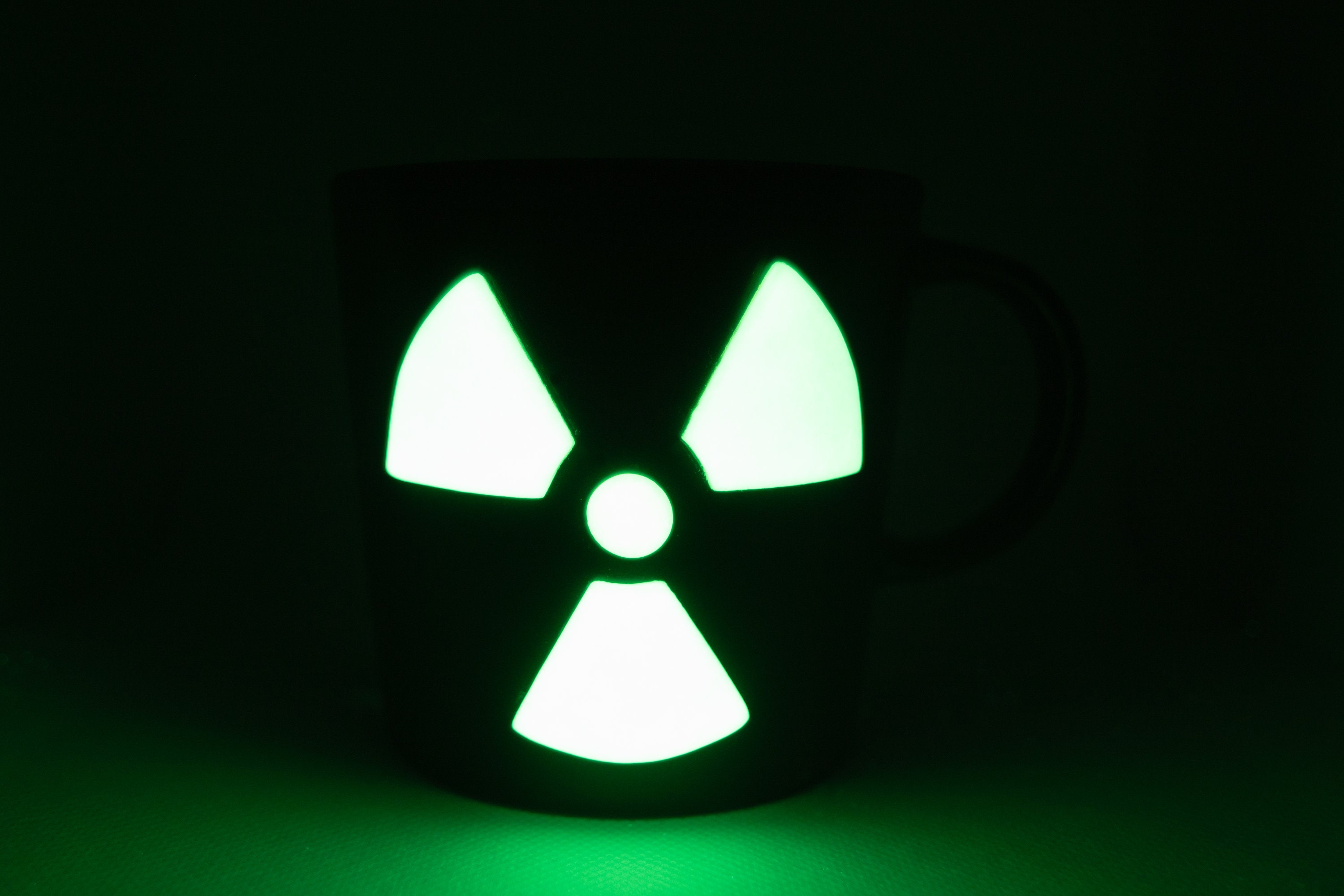 Glow-in-the-dark Mug RADIOACTIVITY - Etsy