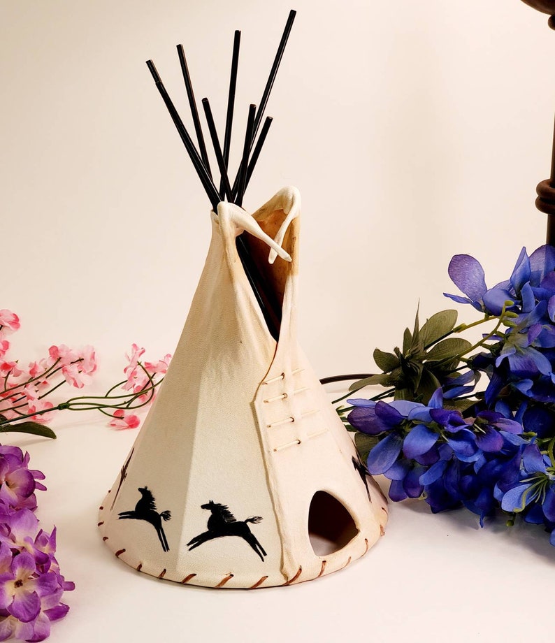 Teepee Lamp, horse Border, Rawhide Teepee Lamp, Handmade and Painted by ...