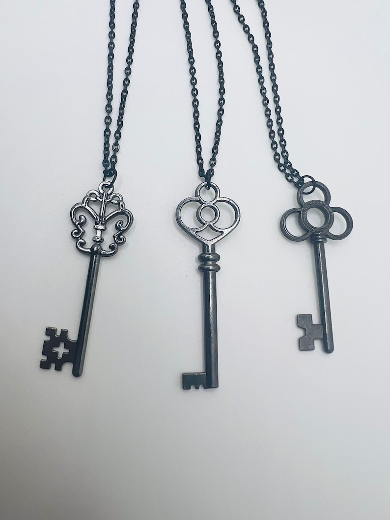Black Skeleton Key Jewelry Set. Hecate Gothic Key Necklace & Earrings ...