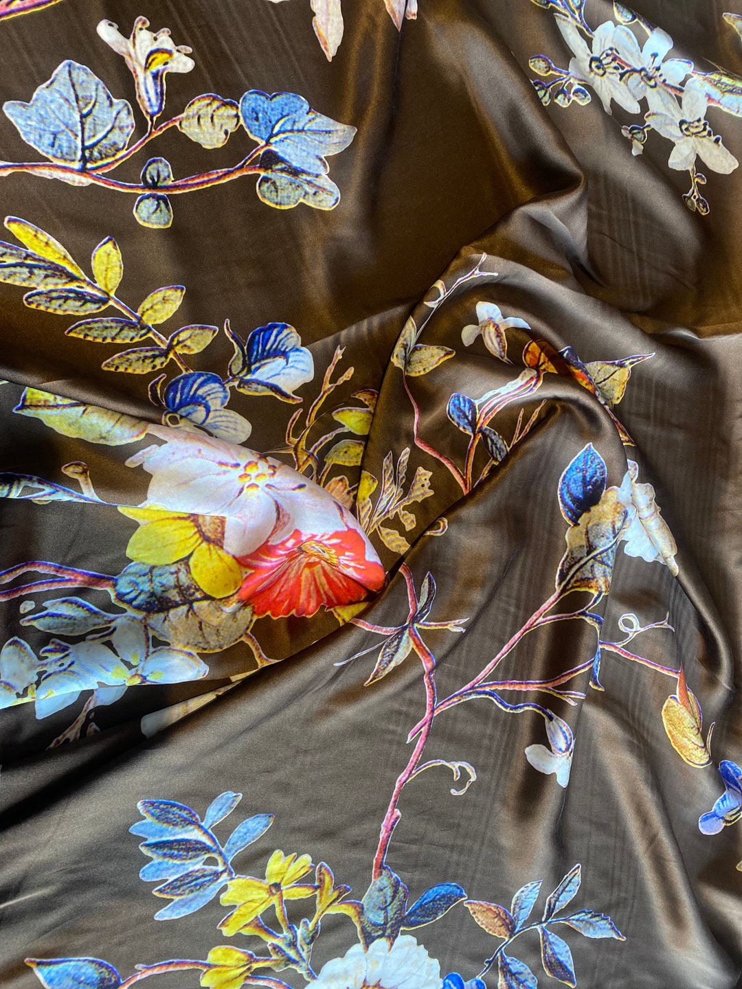Brauner Stoff Seide mit Blumen - Etsy.de