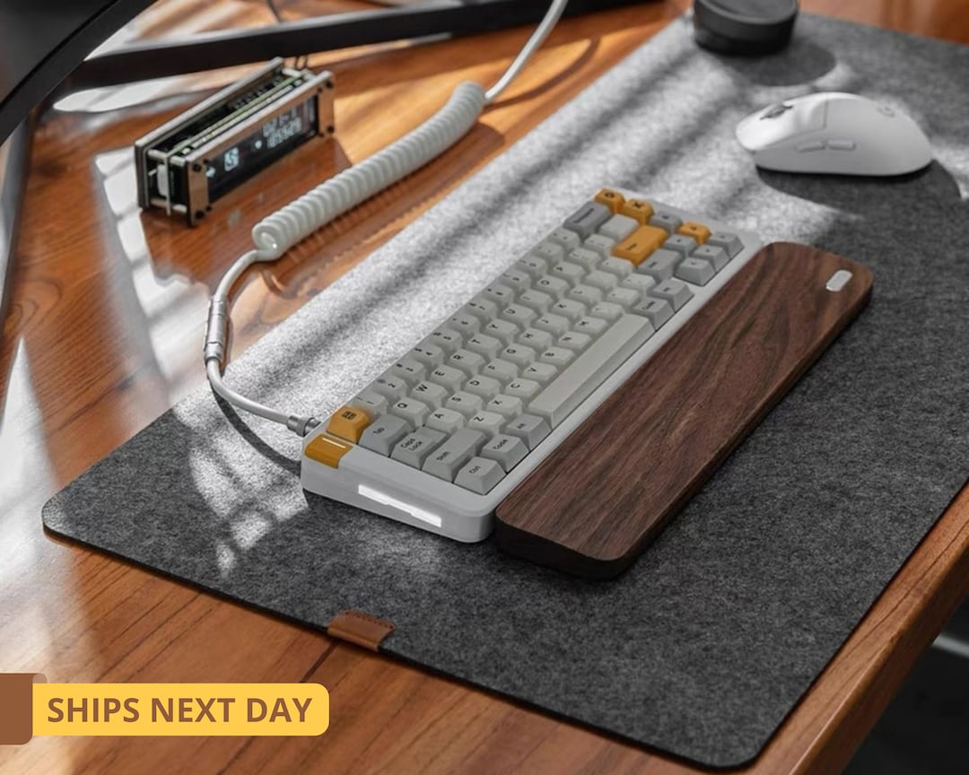 Custom Felt Desk Mat: Large Mouse Pad With Wrist Rest,large Mouse Pad ...