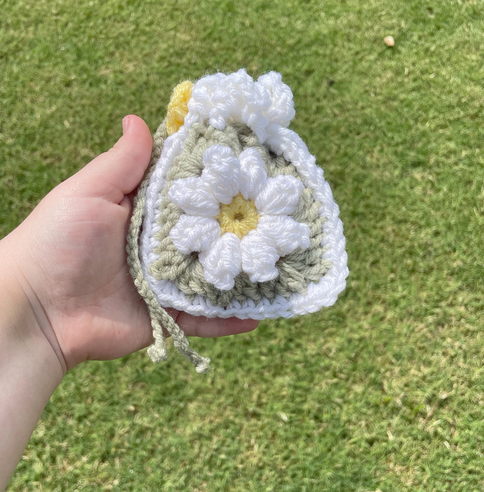 Small Crochet Flower Drawstring Pouch - Etsy
