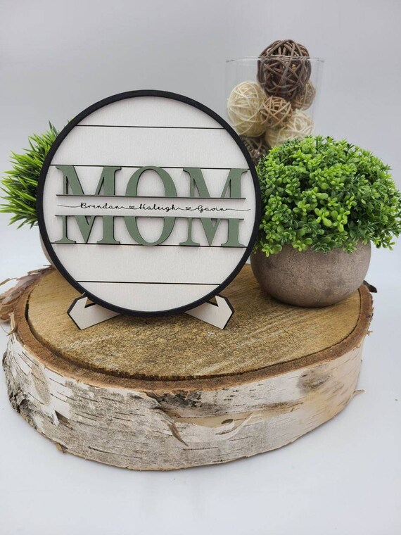 Mom Sign With Stand and Customized Children's Names | Etsy
