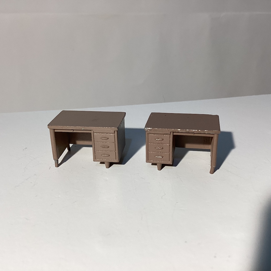 2 Metal Desks Miniature Furniture Teenie Tiny Micro Mini 1/144 Little ...