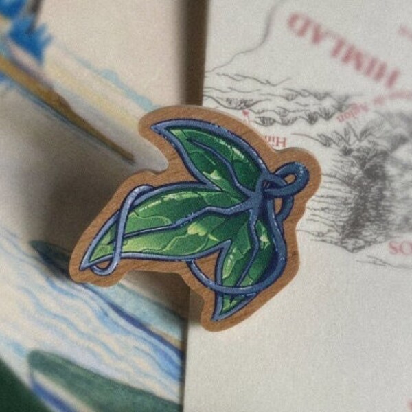 Lord of the Ring Leaf Pin - Etsy